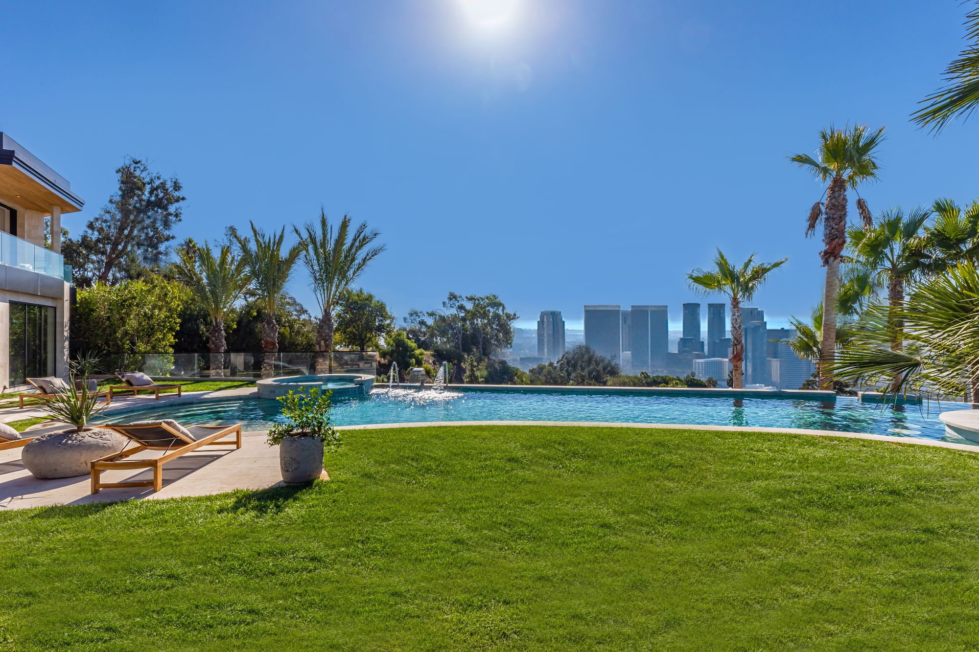 1625 Summitridge Drive